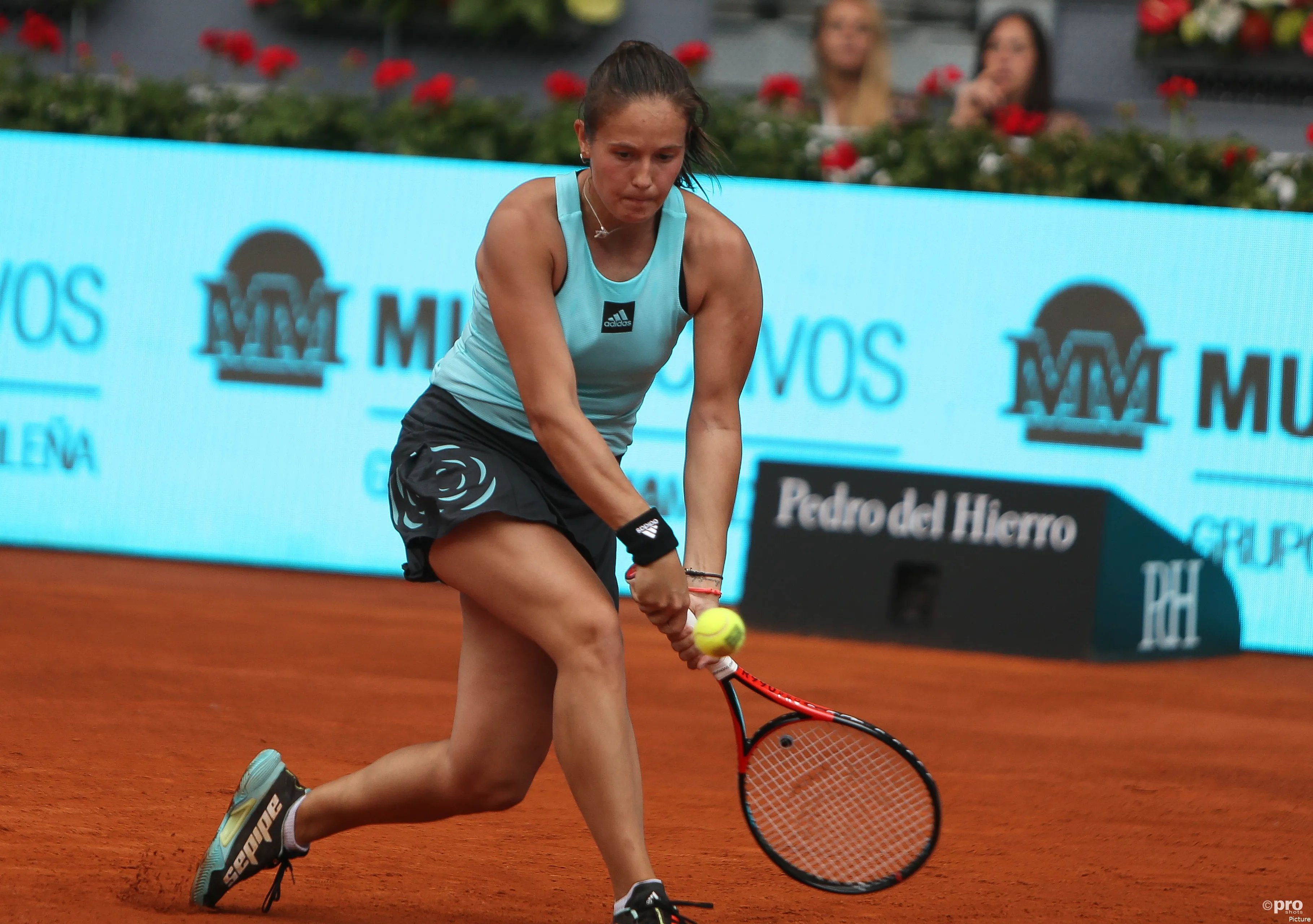 "Bye shoulders, wrists, elbows": Daria Kasatkina weighs in from WTA perspective on tennis ball row
